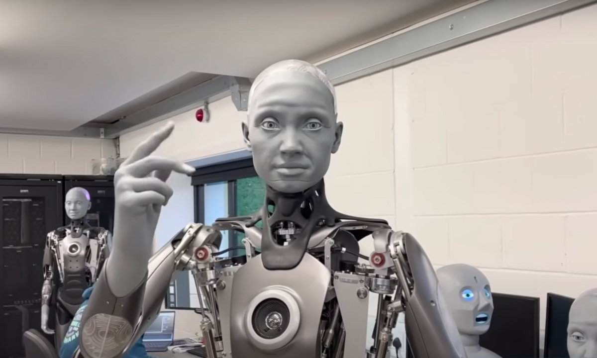 El robot más avanzado del mundo y controlado con IA hizo revelación ...