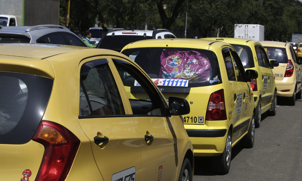 ¡Conduzca con cuidado! Pico y placa en Bogotá para el el viernes 6 de ...