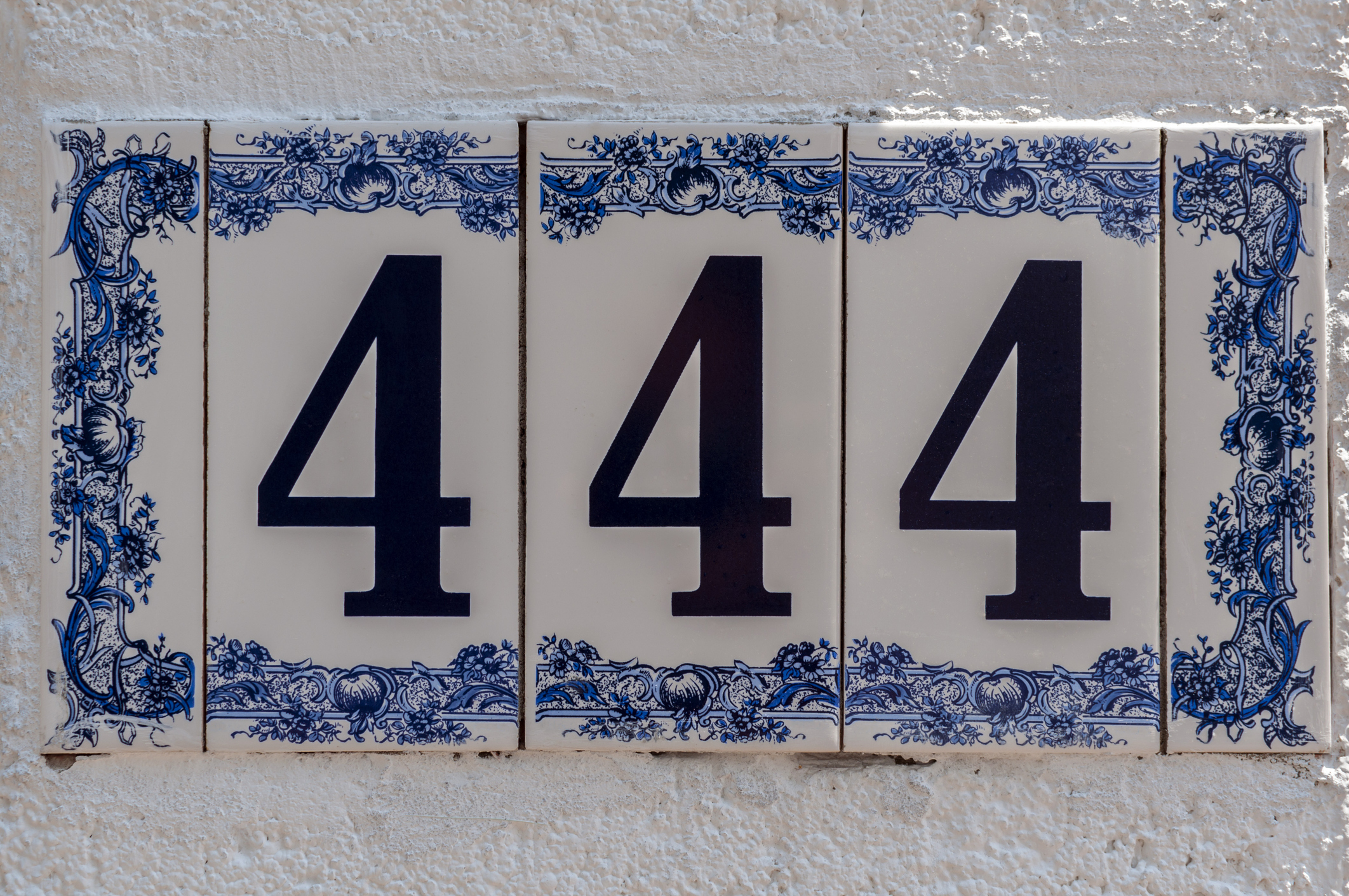 ¿Ve mucho estos números 444? Según la numerología es un poderoso mensaje