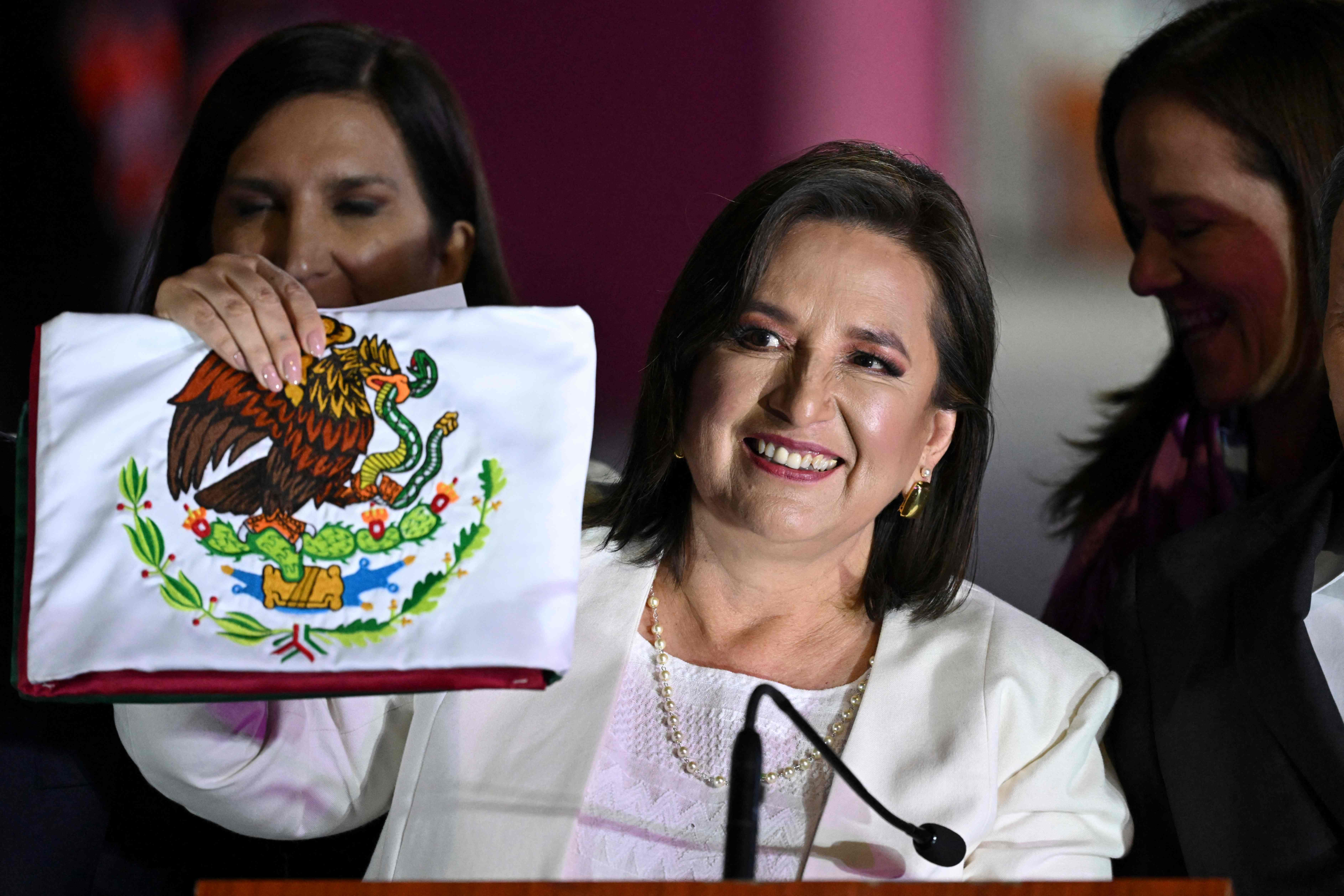 México: Xóchitl Gálvez, candidata de la oposición, denuncia 'una ...