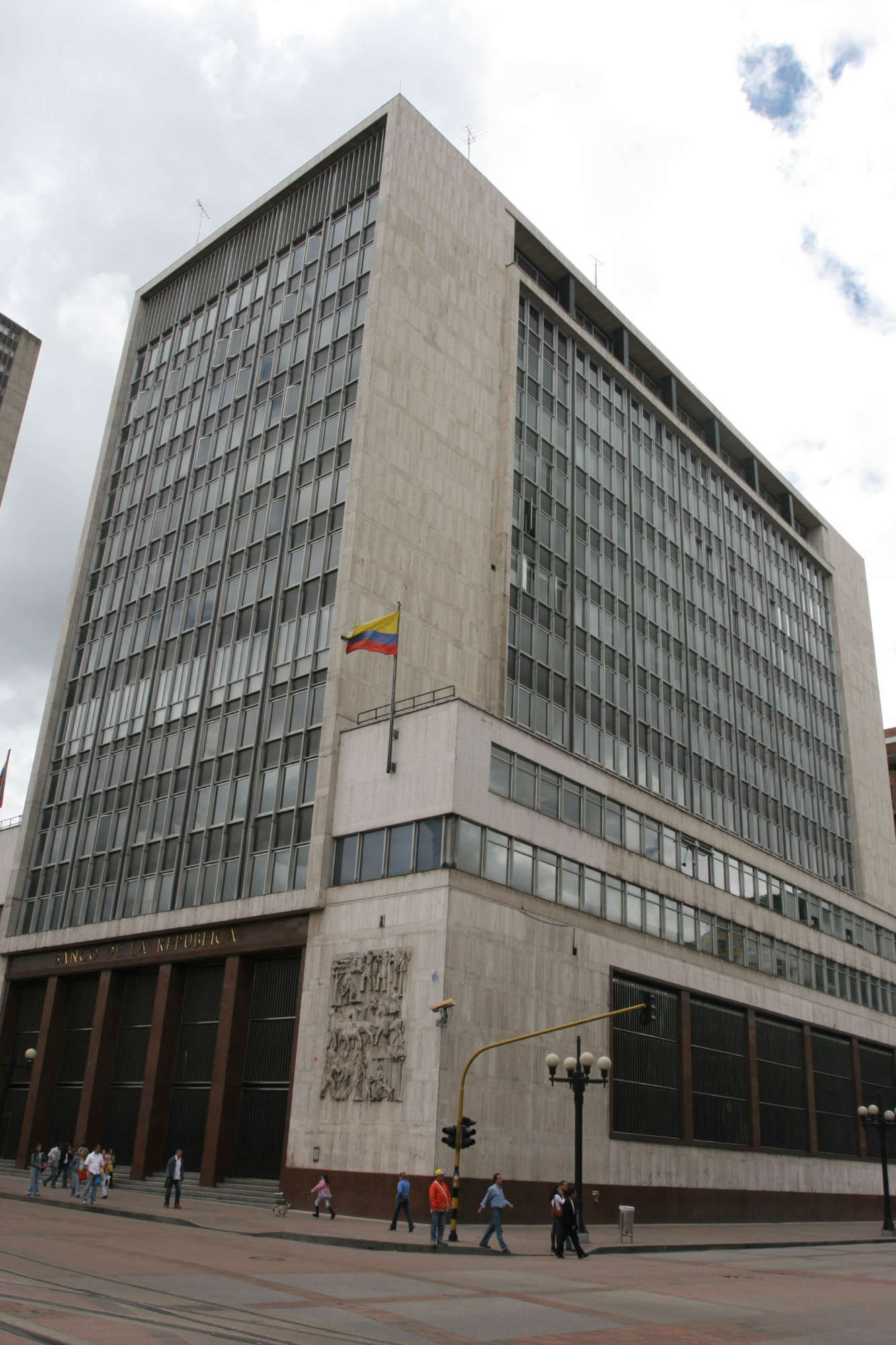 Economía colombiana crecería el próximo año entre 2 y 3,2 %, pero con ...