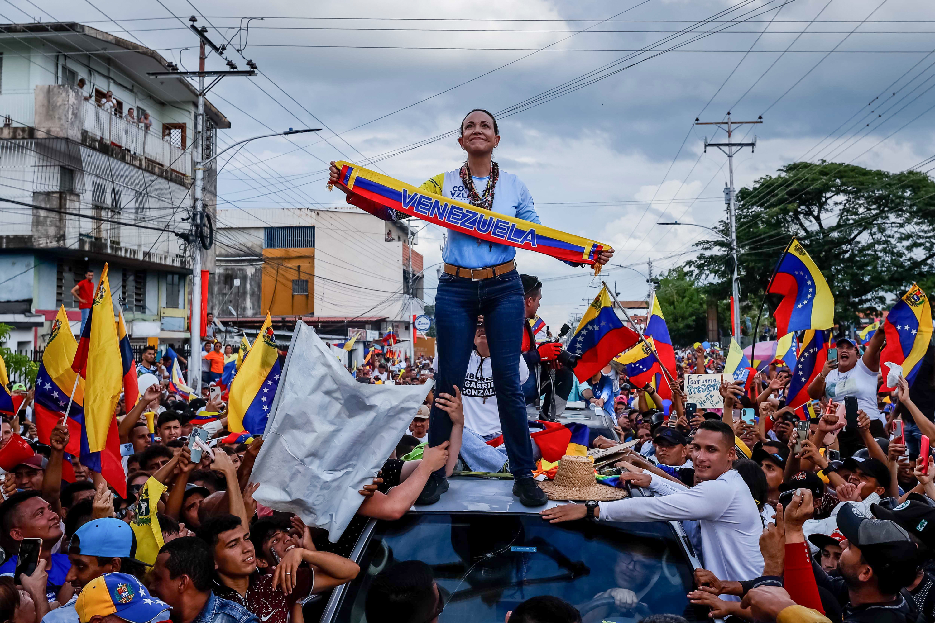 El día que María Corina Machado desafió a Hugo Chávez ante la Asamblea ...
