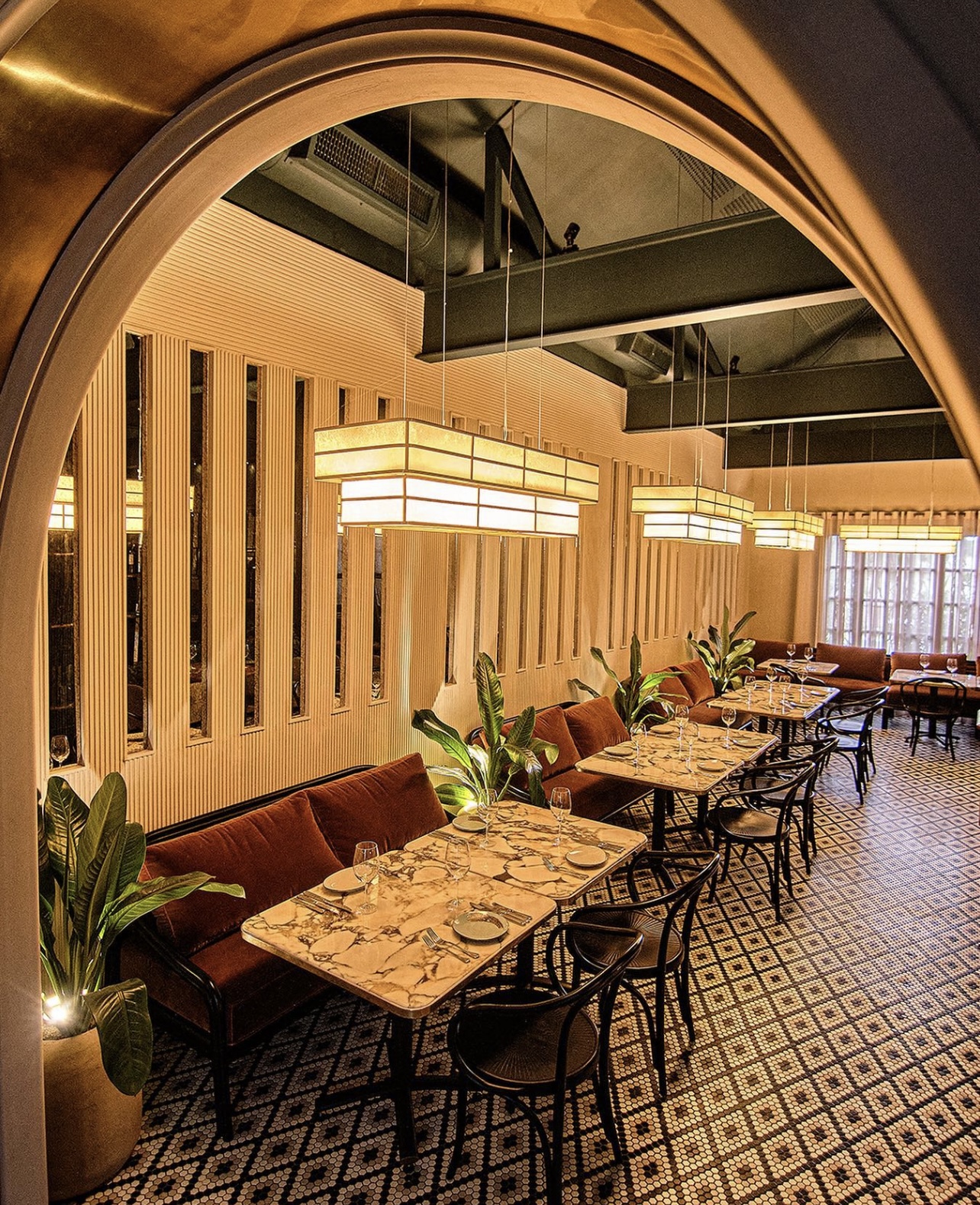 La cocina festiva, abundante y colorida del ‘Mane’ Mendoza, un homenaje ...