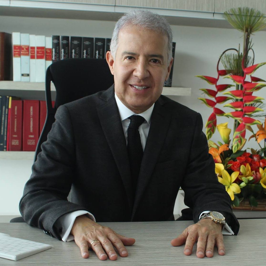 Fiscalía inspecciona oficinas del expolicía Juan Guillermo Mancera en busca de evidencia sobre ...