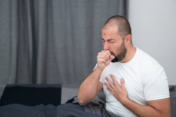 Cómo saber si la tos es por una infección bacteriana: estas son las ...