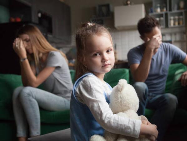 ¿Qué significa tener ‘daddy issues’? La ciencia detrás de la ausencia paterna y su impacto ...