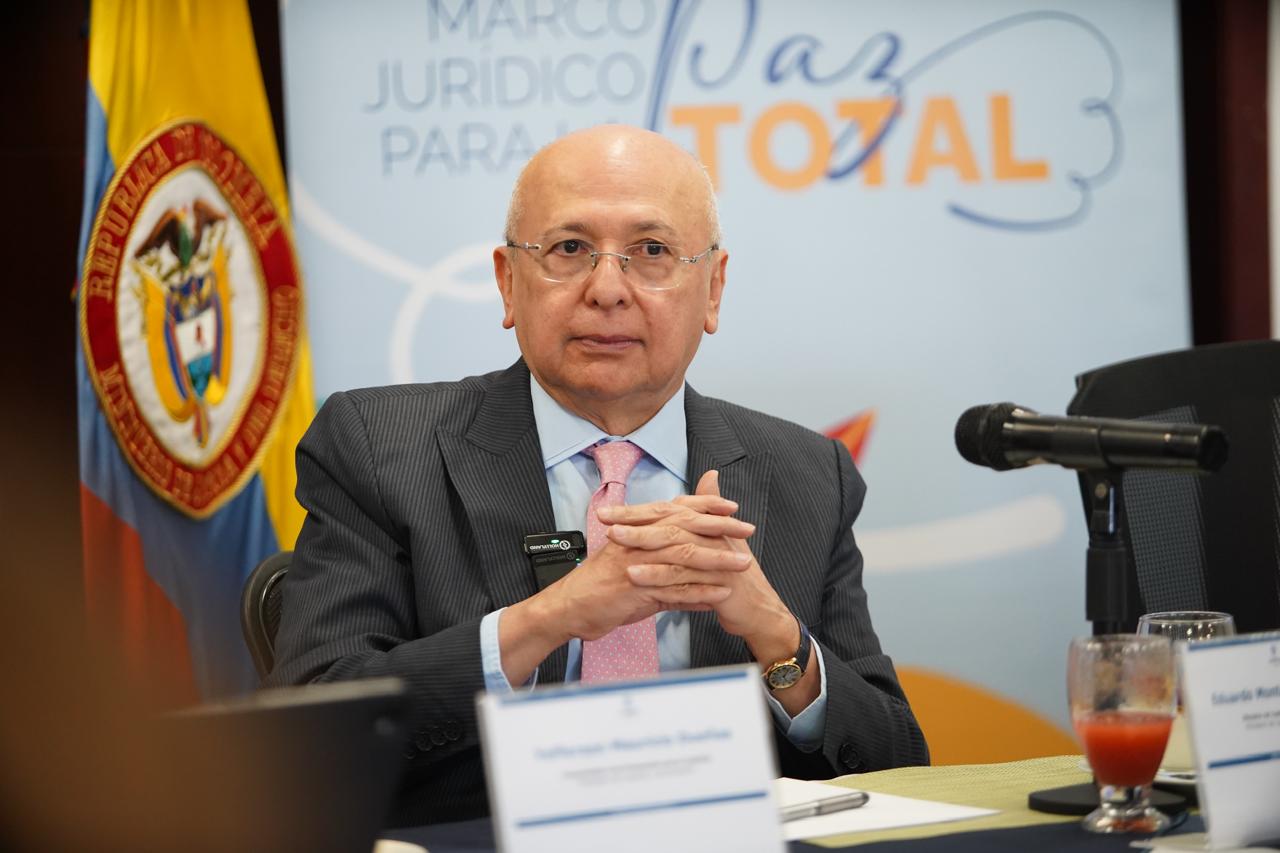 Análisis de Jhon Torres La gris huella de Montealegre en la justicia
