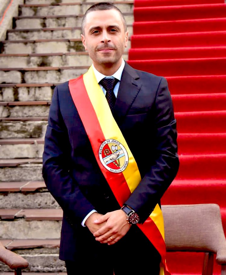 Se registran combates entre el Ejército e integrantes del Clan del ...