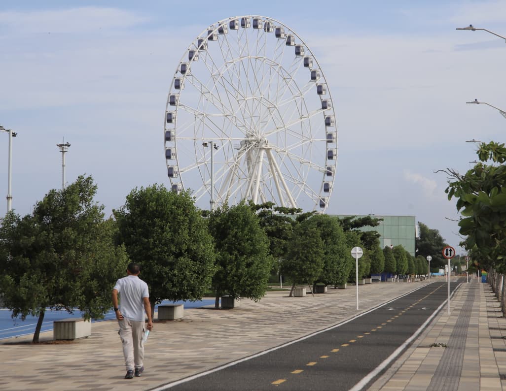 Barranquilla alista la inauguración de la Luna del Río, la Rueda de ...