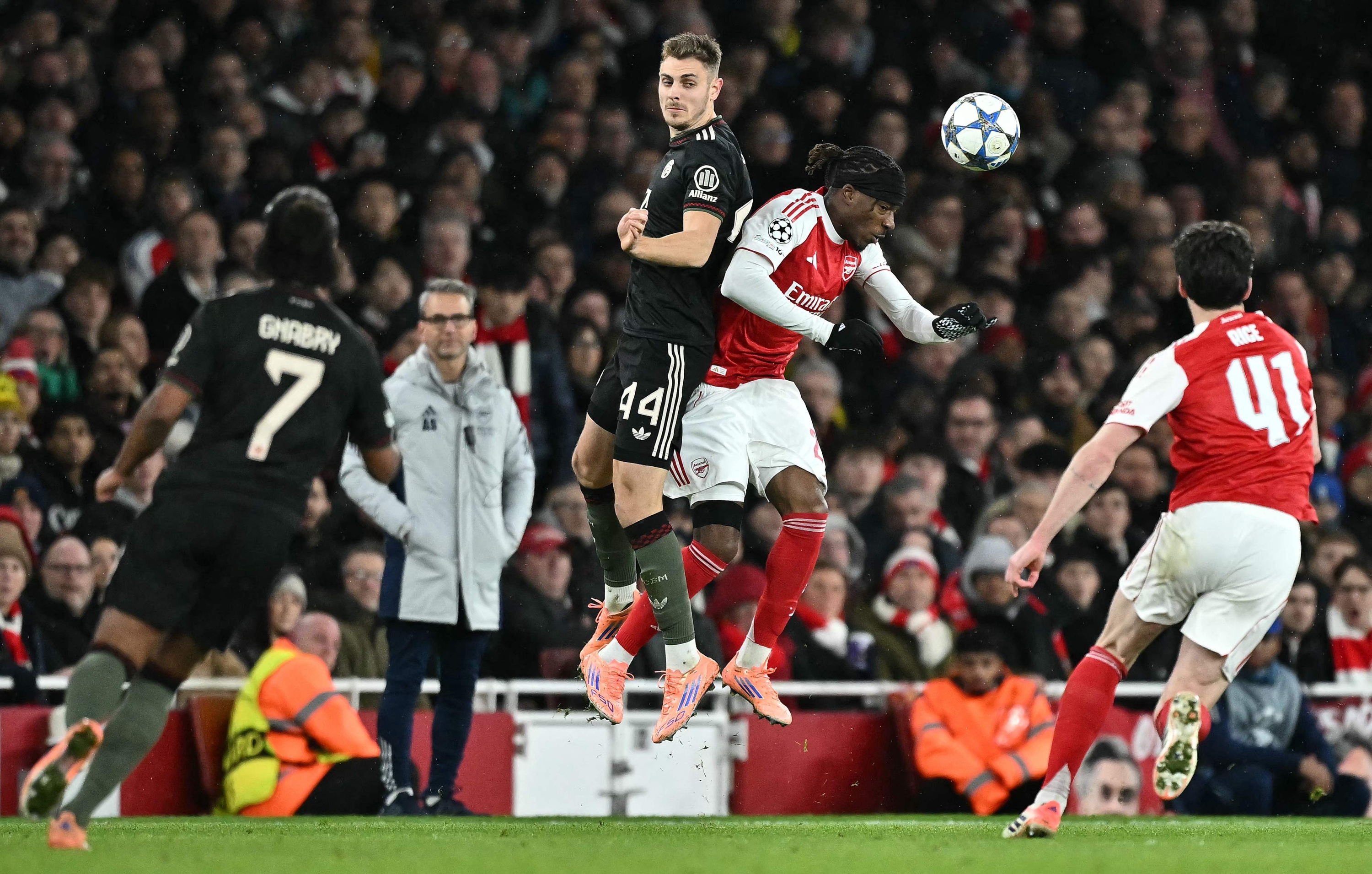 Arsenal acabó con el invicto del Bayern Múnich, que no contó con Luis ...