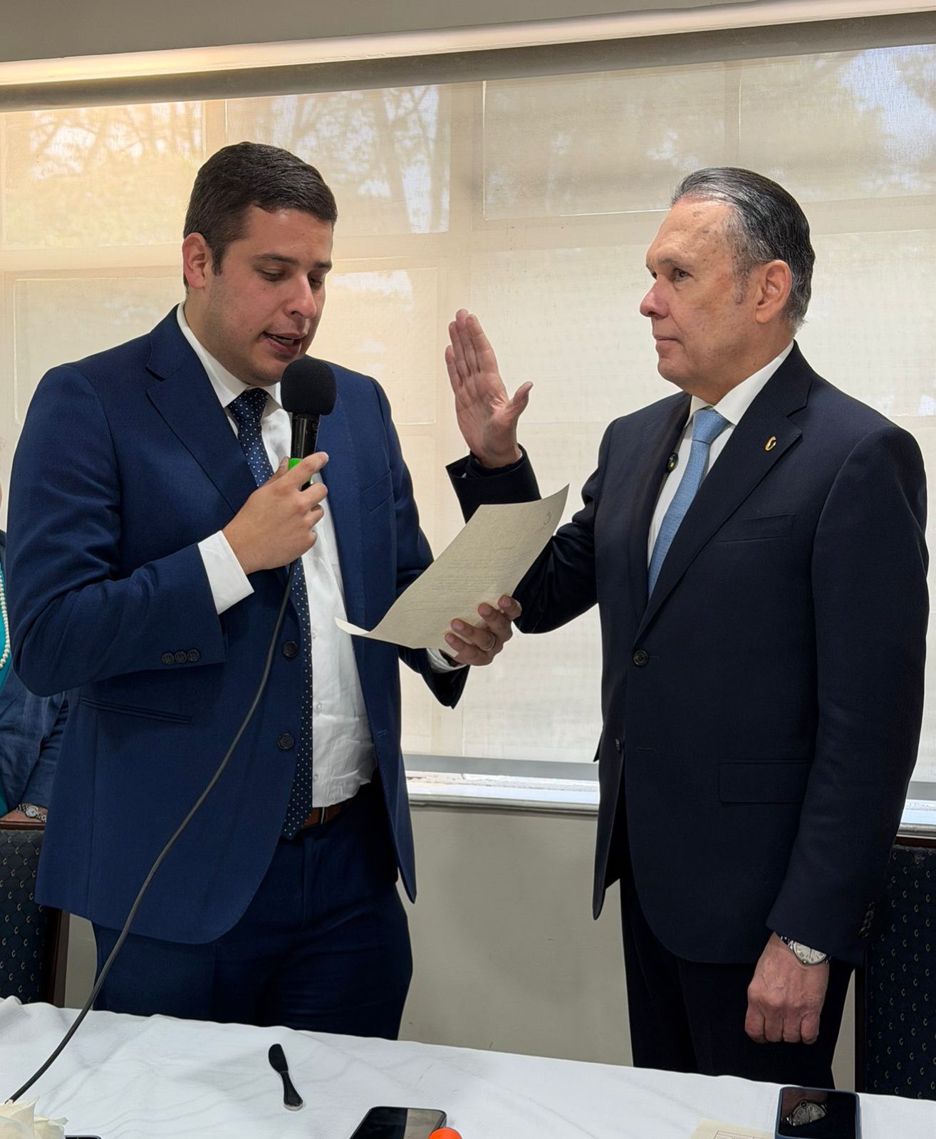 Efraín Cepeda vuelve a la Presidencia del Partido Conservador: el ...