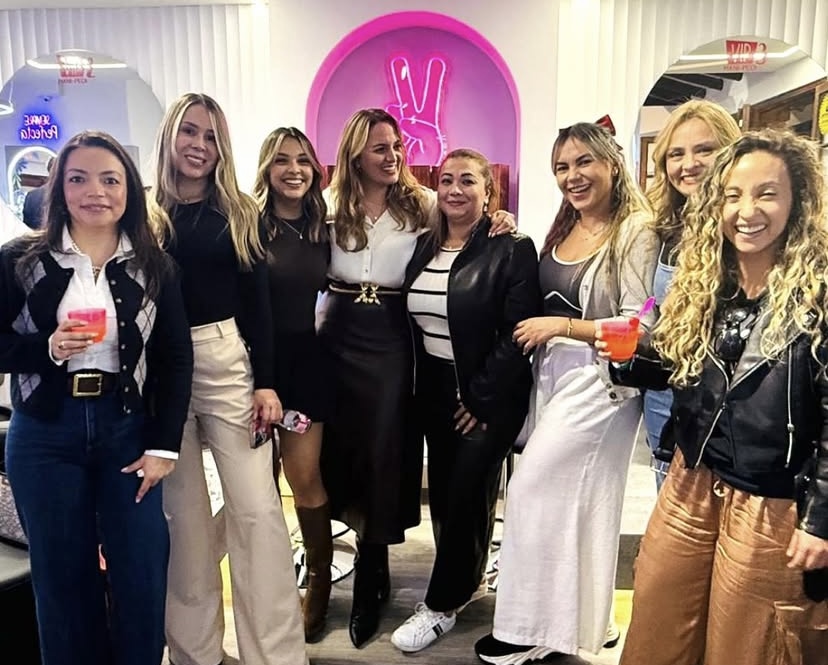 Super Wow celebra 12 años transformando el oficio de las manicuristas ...