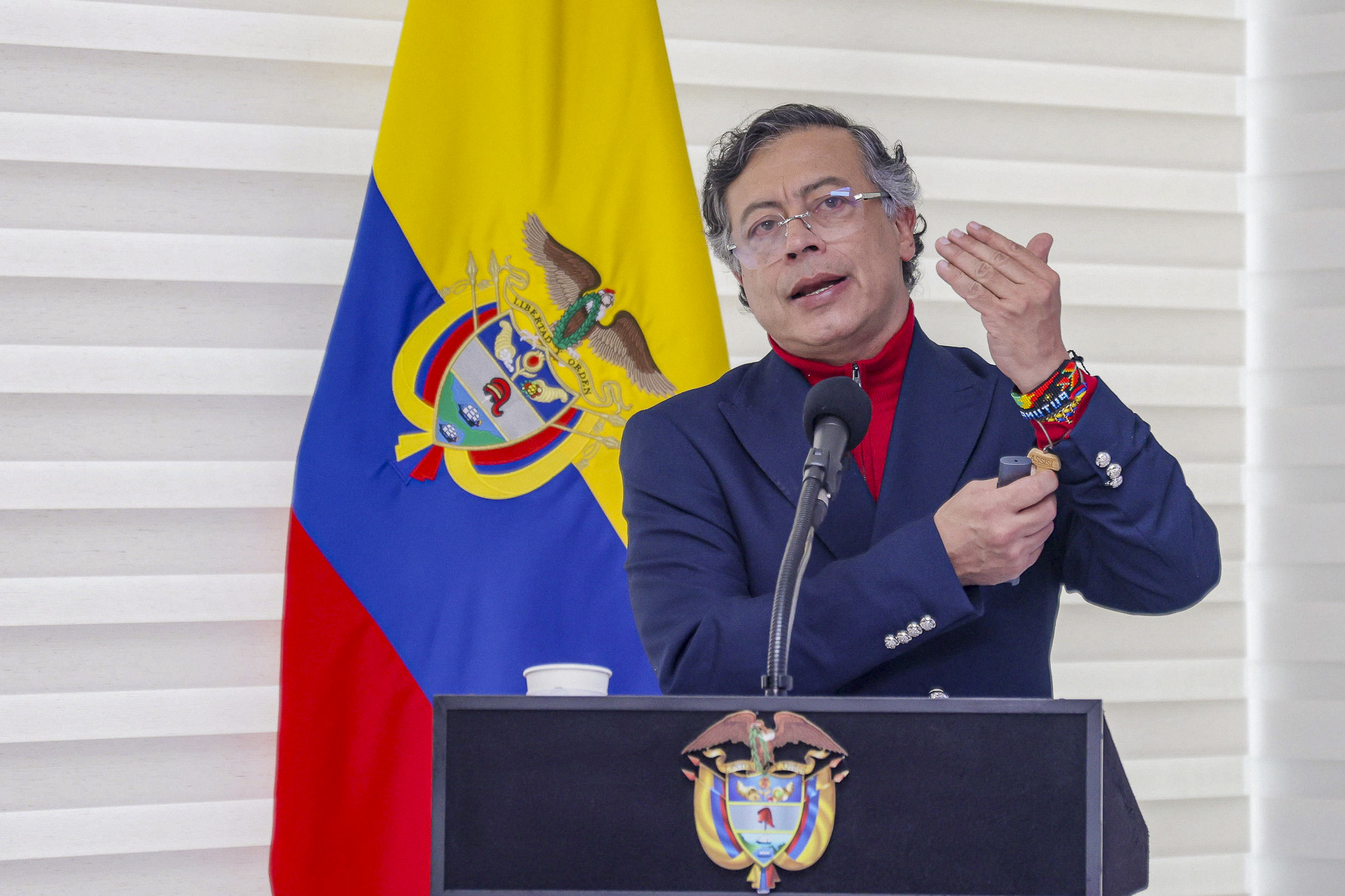 Presidente Gustavo Petro anuncia un ‘salario mínimo vital por primera ...