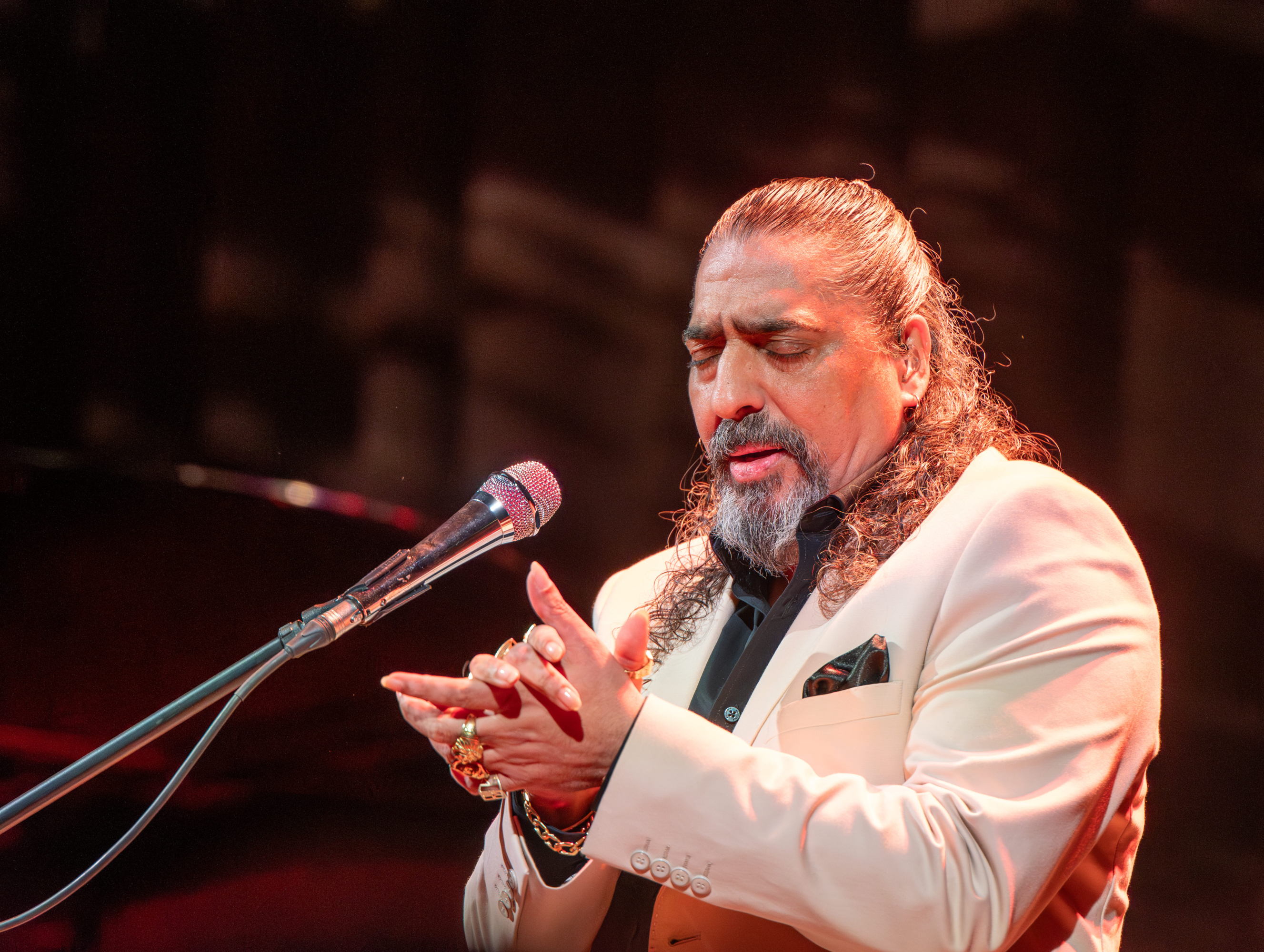 Diego El Cigala celebra en Colombia el aniversario de Lágrimas Negras ...