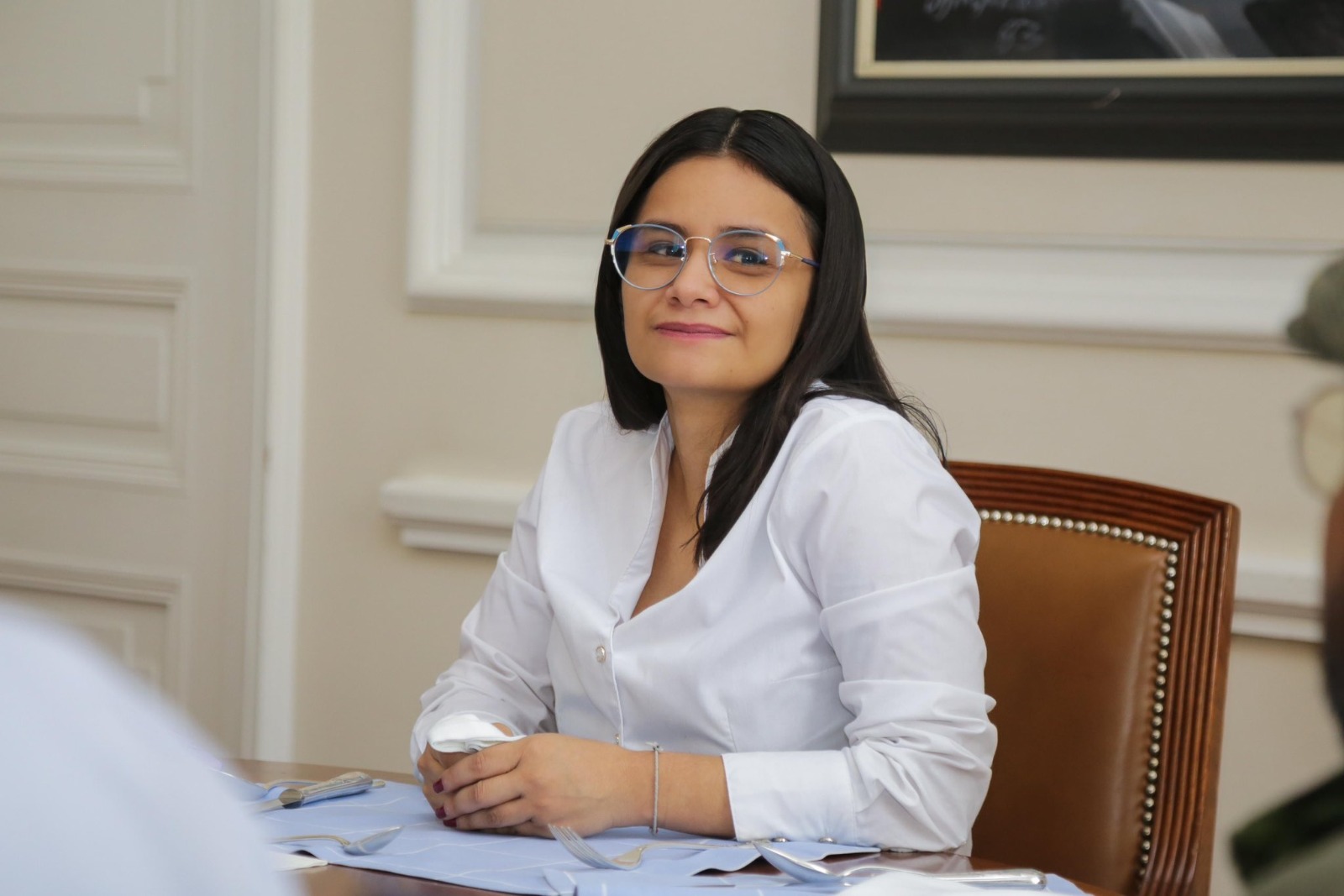Angie Rodríguez llega tras acusaciones por 'maniobras políticas' al ...
