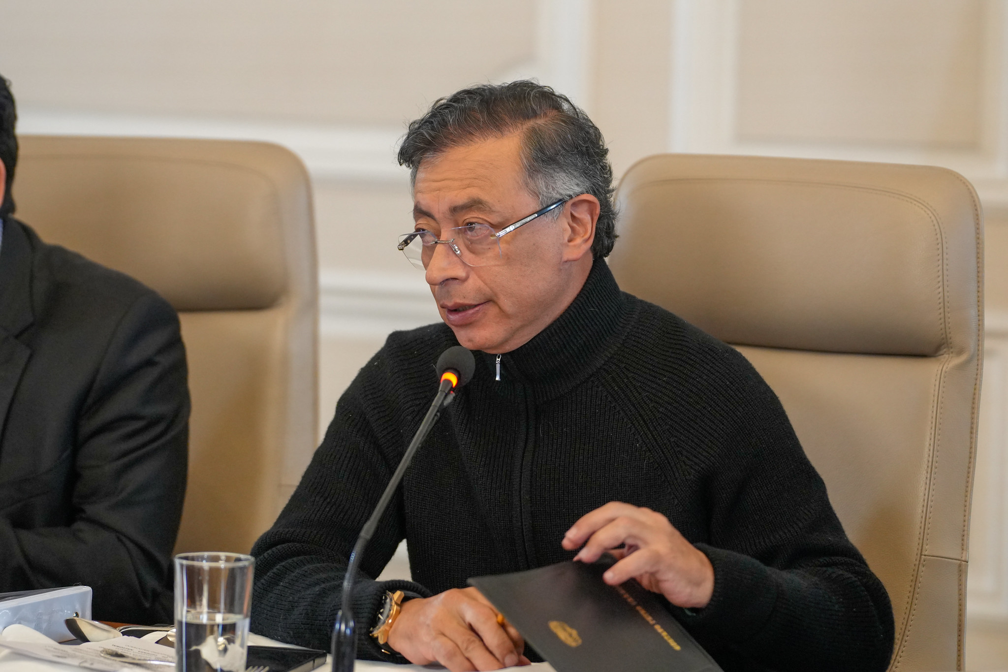 Juez dejó en firme la orden que obliga al presidente Petro a ...