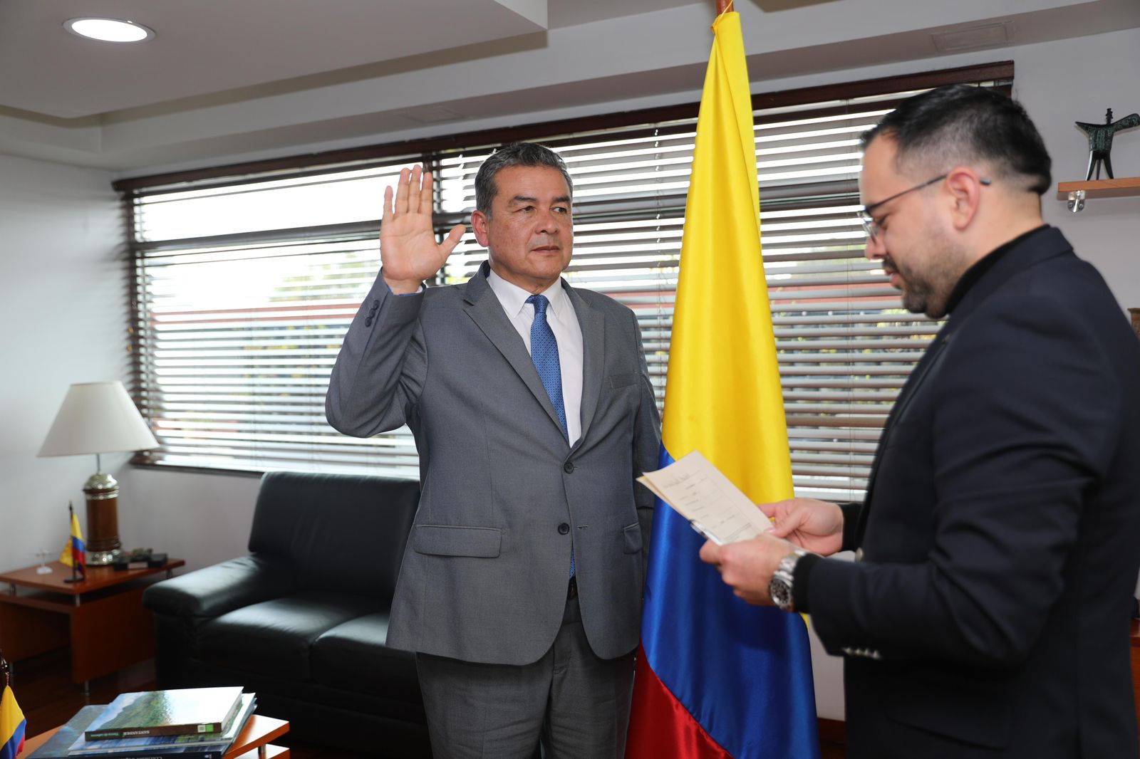 Pablo Yesid Fajardo asume la presidencia de la Agencia Nacional de ...